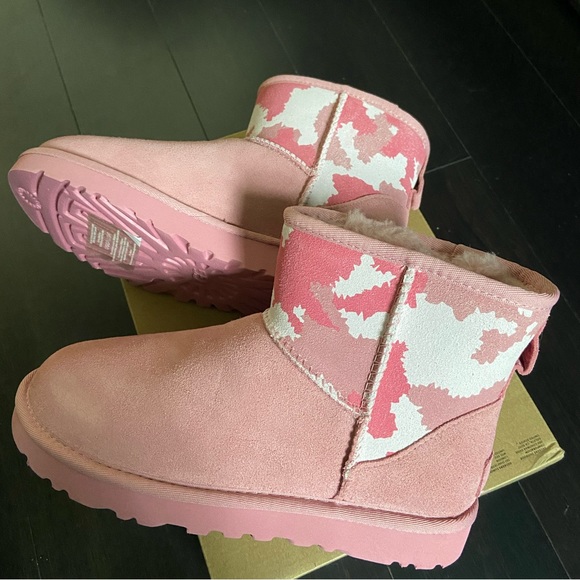 UGG | Shoes | Ugg Classic Mini Jagged Camo Boots Sz 8 Nwt | Poshmark